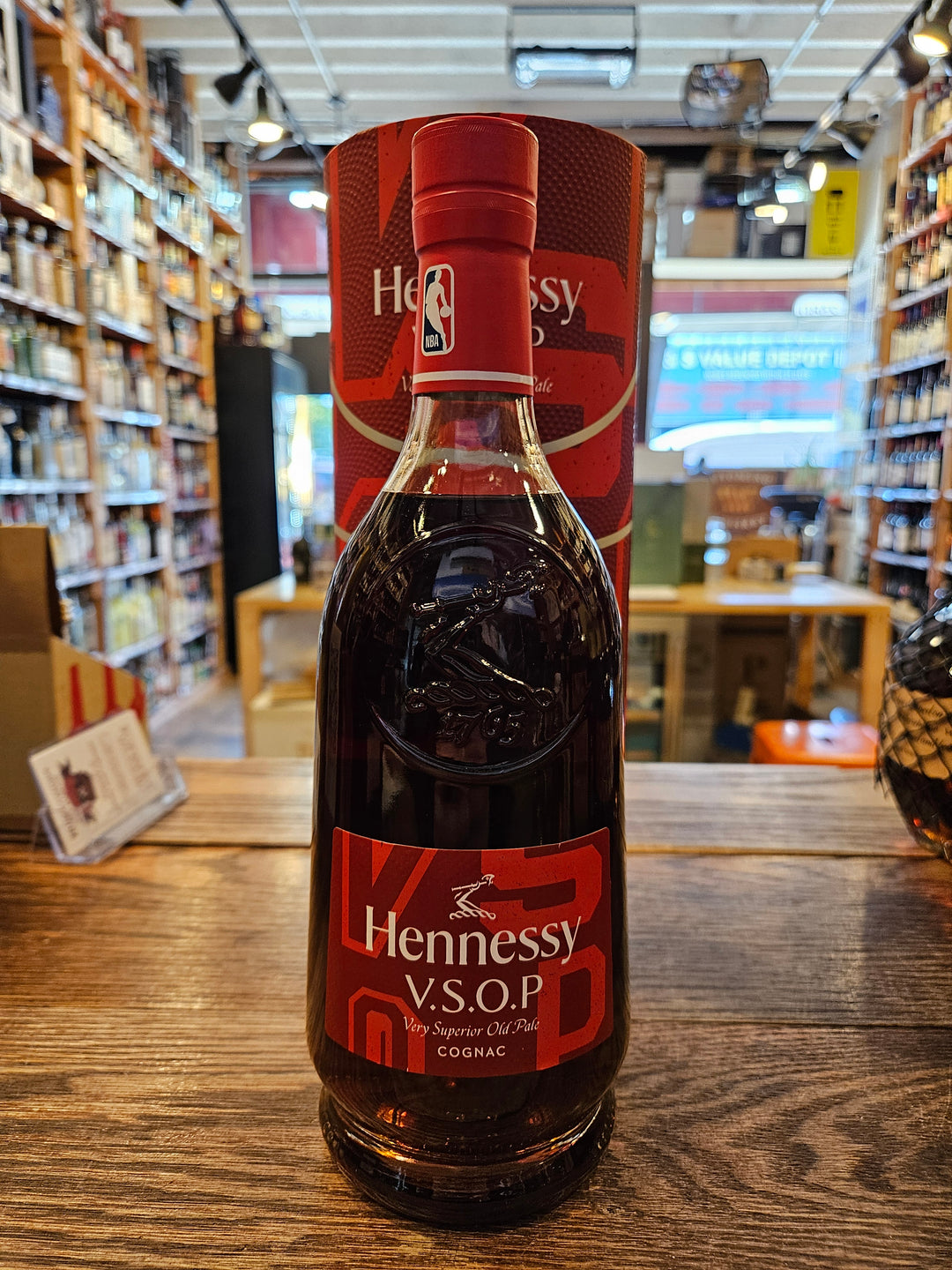 Hennessy VSOP NBA Collector's Edition 750ml – Arthur Cantina Wine & Liquor
